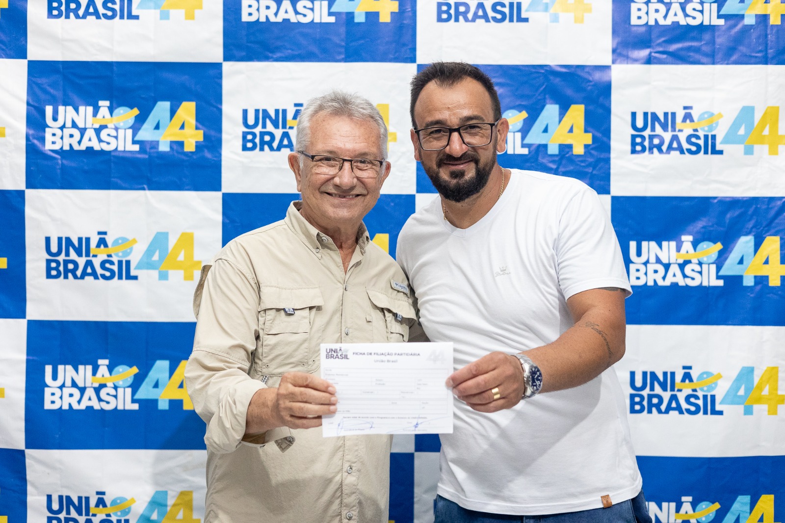 Vereador Eric Douglas se filia ao União Brasil - Notícias da Aldeia