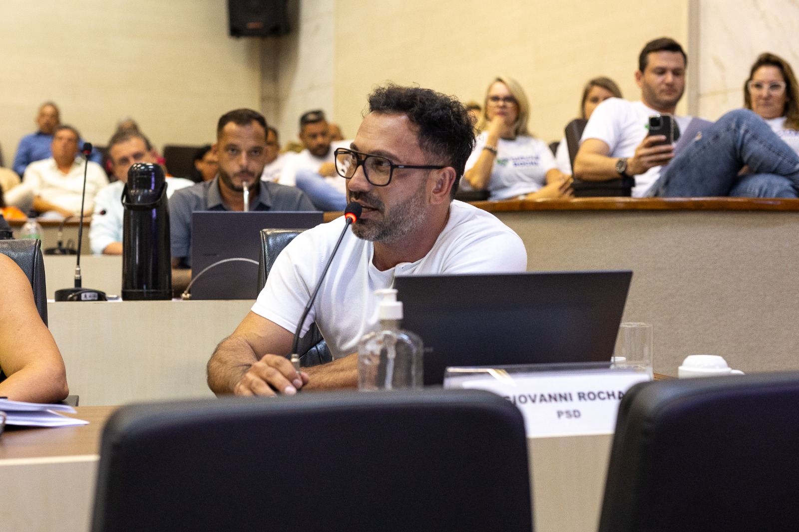 Relatório sobre o impeachment de Giovanni Rocha recomenda cassação ...